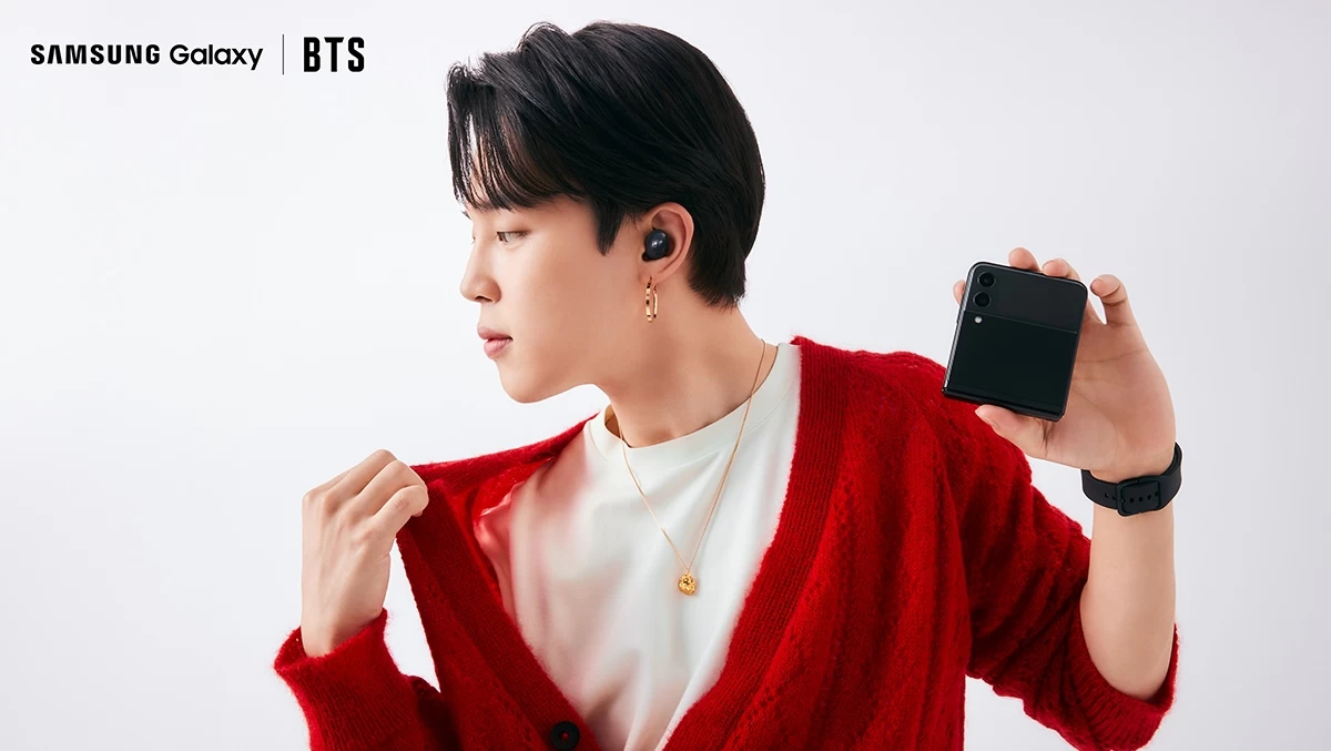 ส่องโฟโต้เซ็ตล่าสุดจาก BTS x Samsung Galaxy Z Fold3 | Flip3