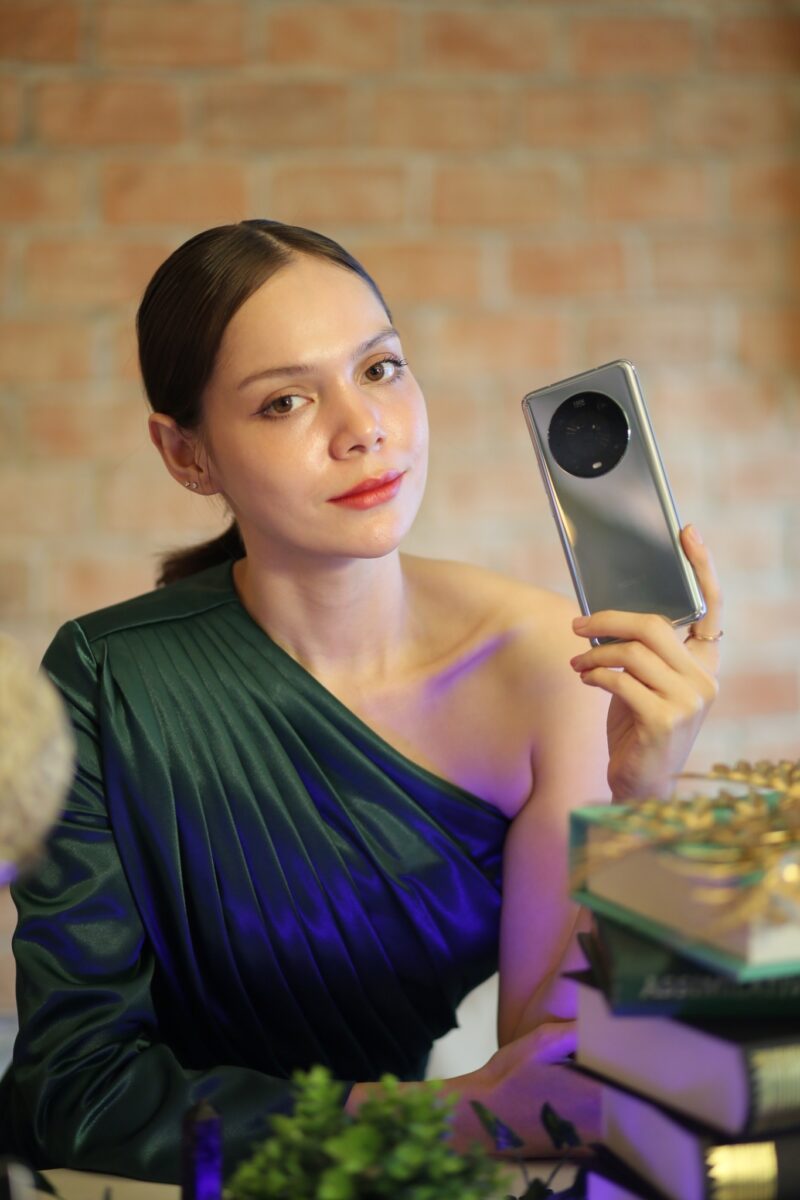 เปิดตัวสมาร์ทโฟนแฟล็กชิป “HONOR Magic4 Pro”