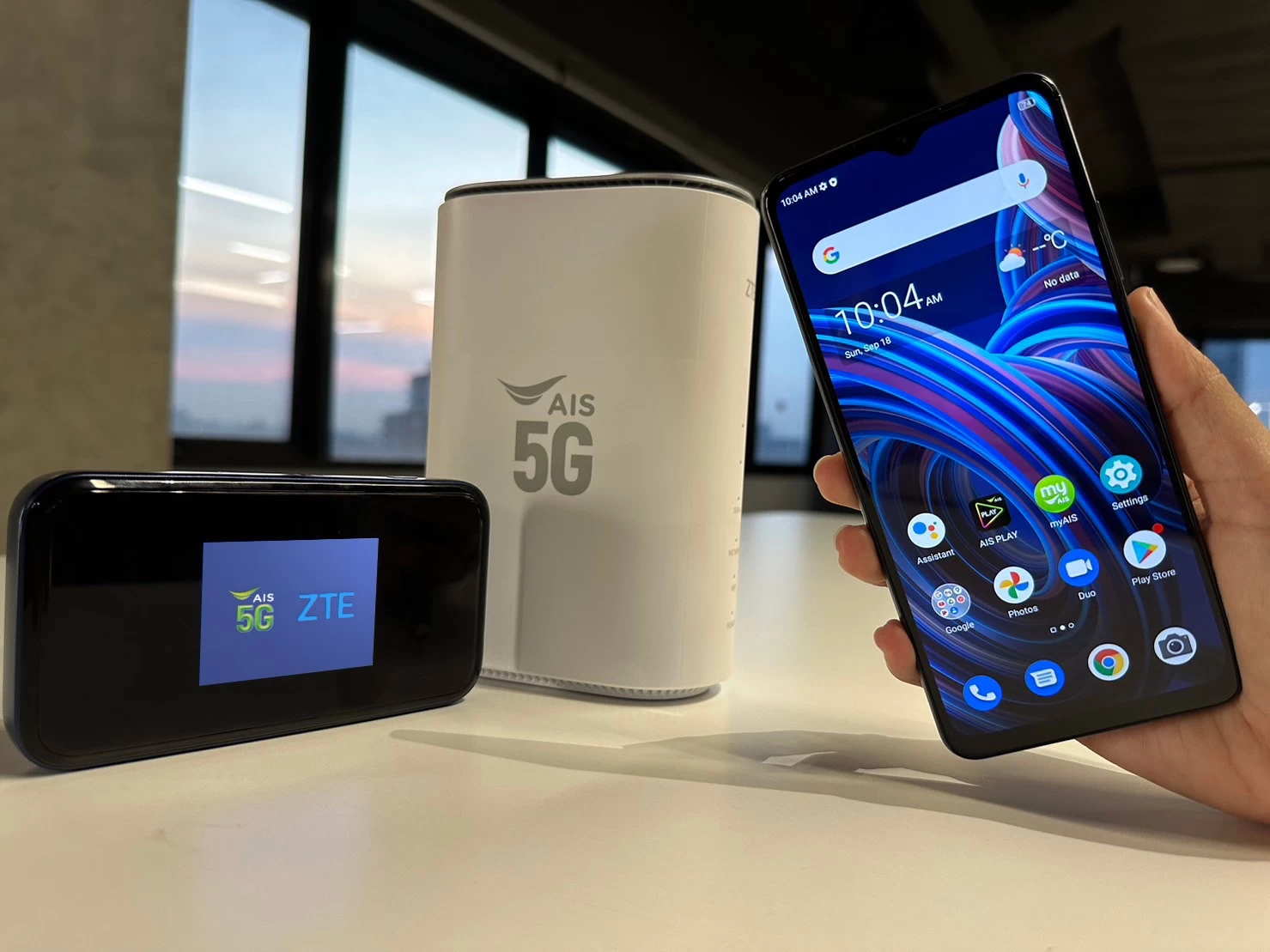 AIS ร่วมมือ ZTE ปูพรมดีไวซ์ 5G ราคาคุ้ม มือถือ เราเตอร์ PocketWiFi